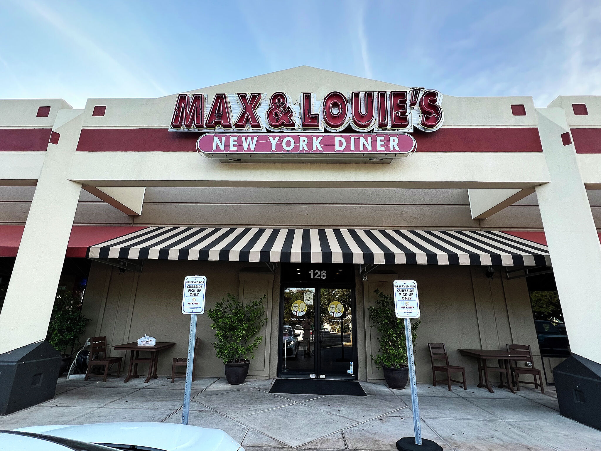 Max and Louie's New York Diner opening ice cream, bakery shop