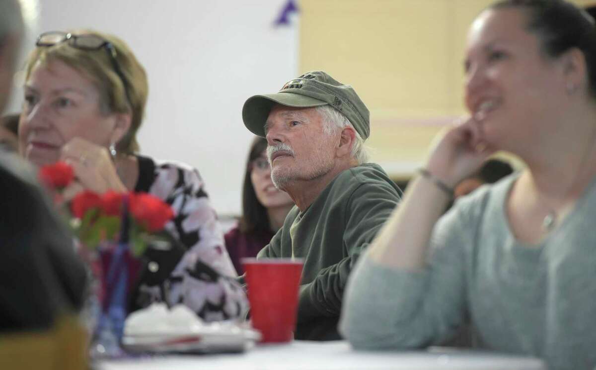 Danbury Broadview students serve vets breakfast for Veterans Day