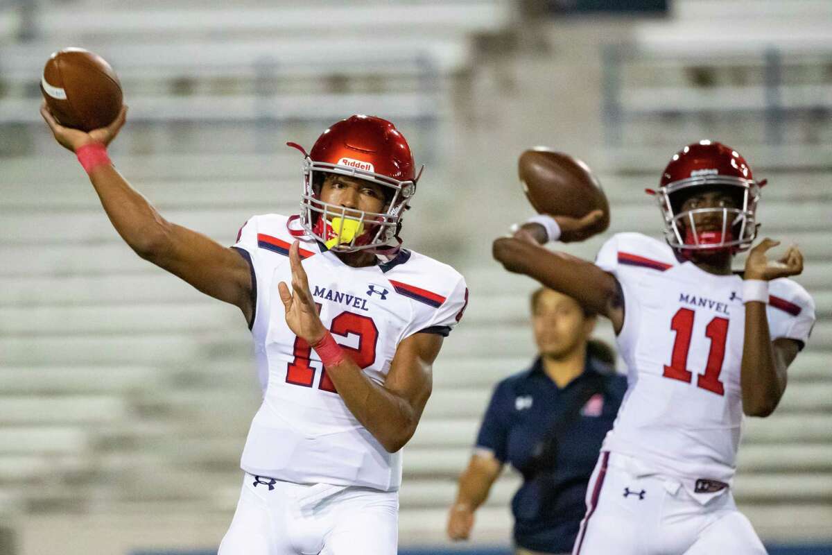 HS football playoffs: Manvel routs Waltrip to advance to area round