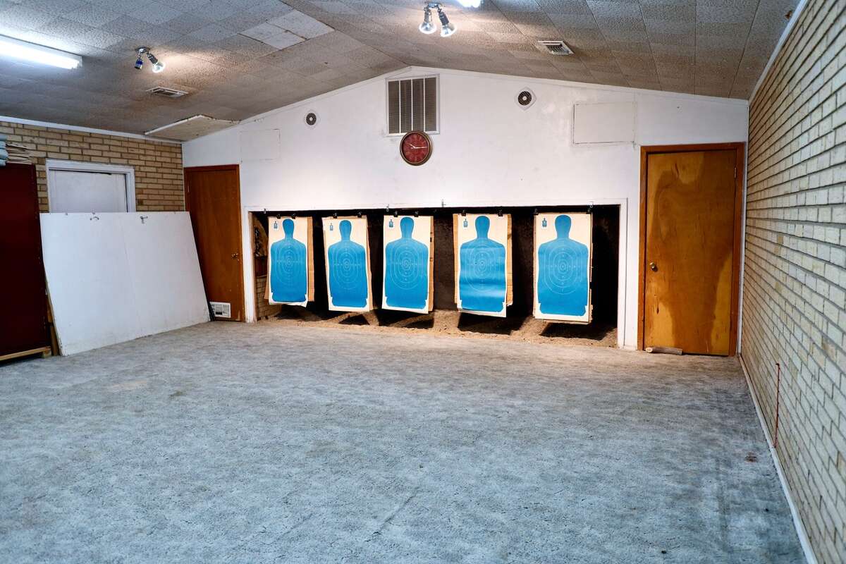 GUNS UP! store, gun range opens in Hale Center