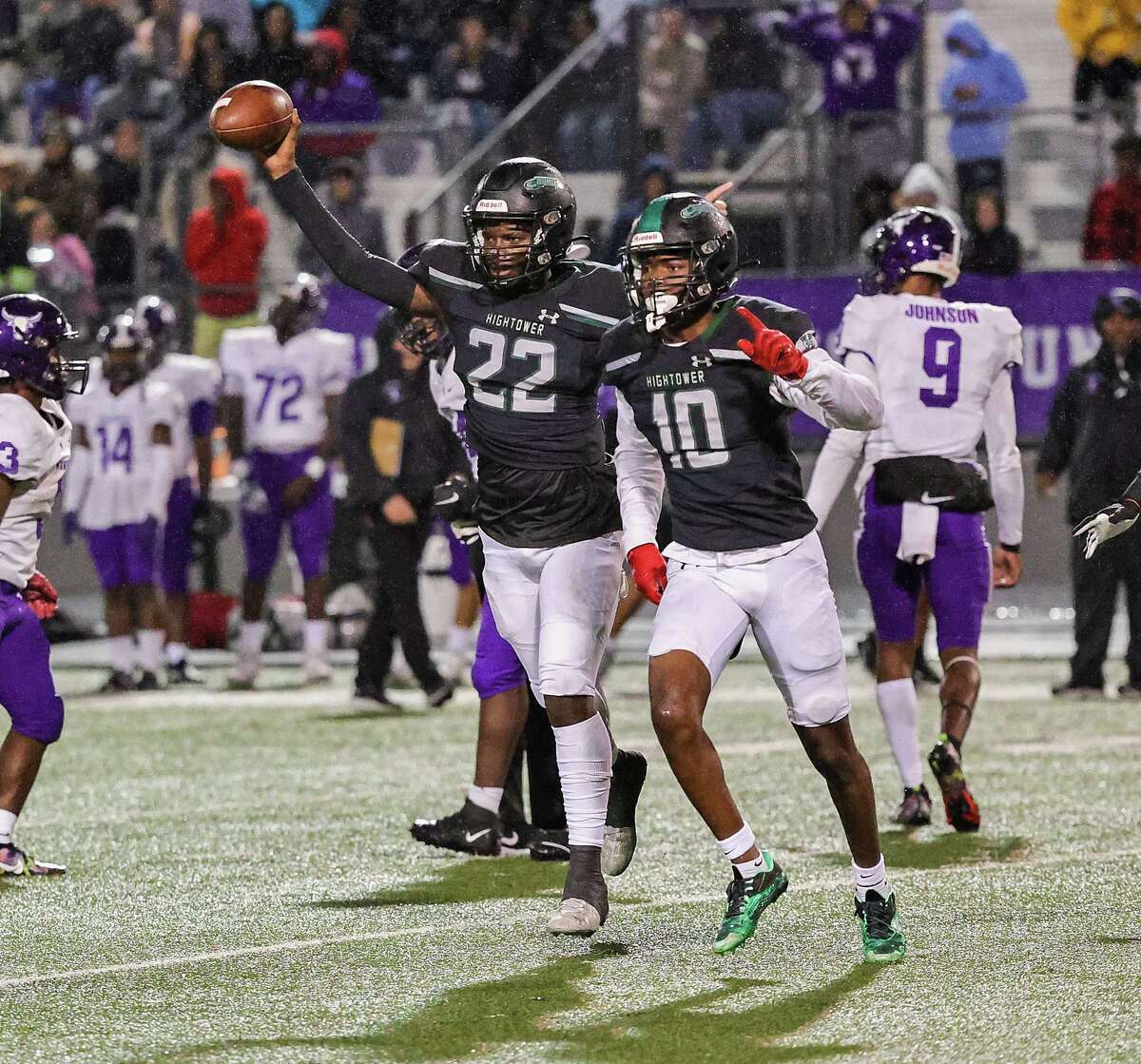 Defense, big plays lead Hightower past Morton Ranch