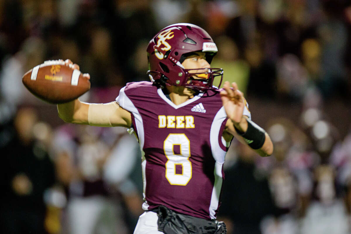 Atascocita defeats Deer Park to advance to area round