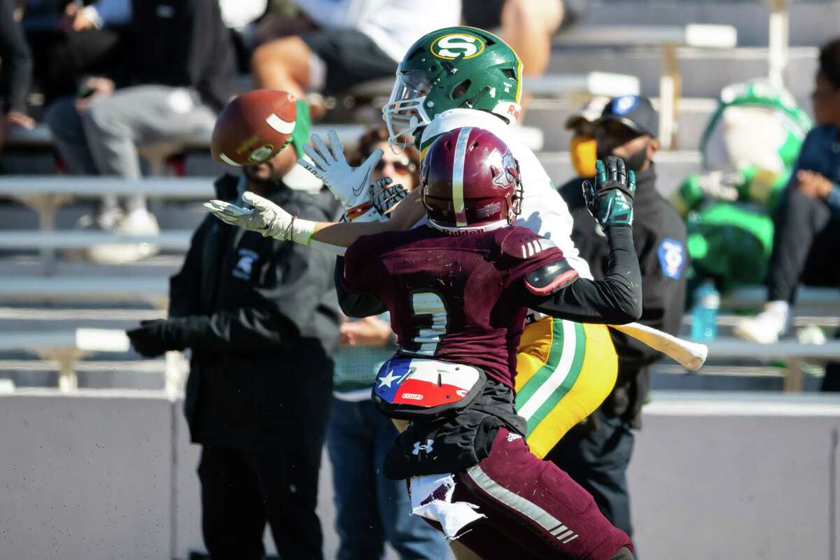 High school football: Heights upsets Stratford