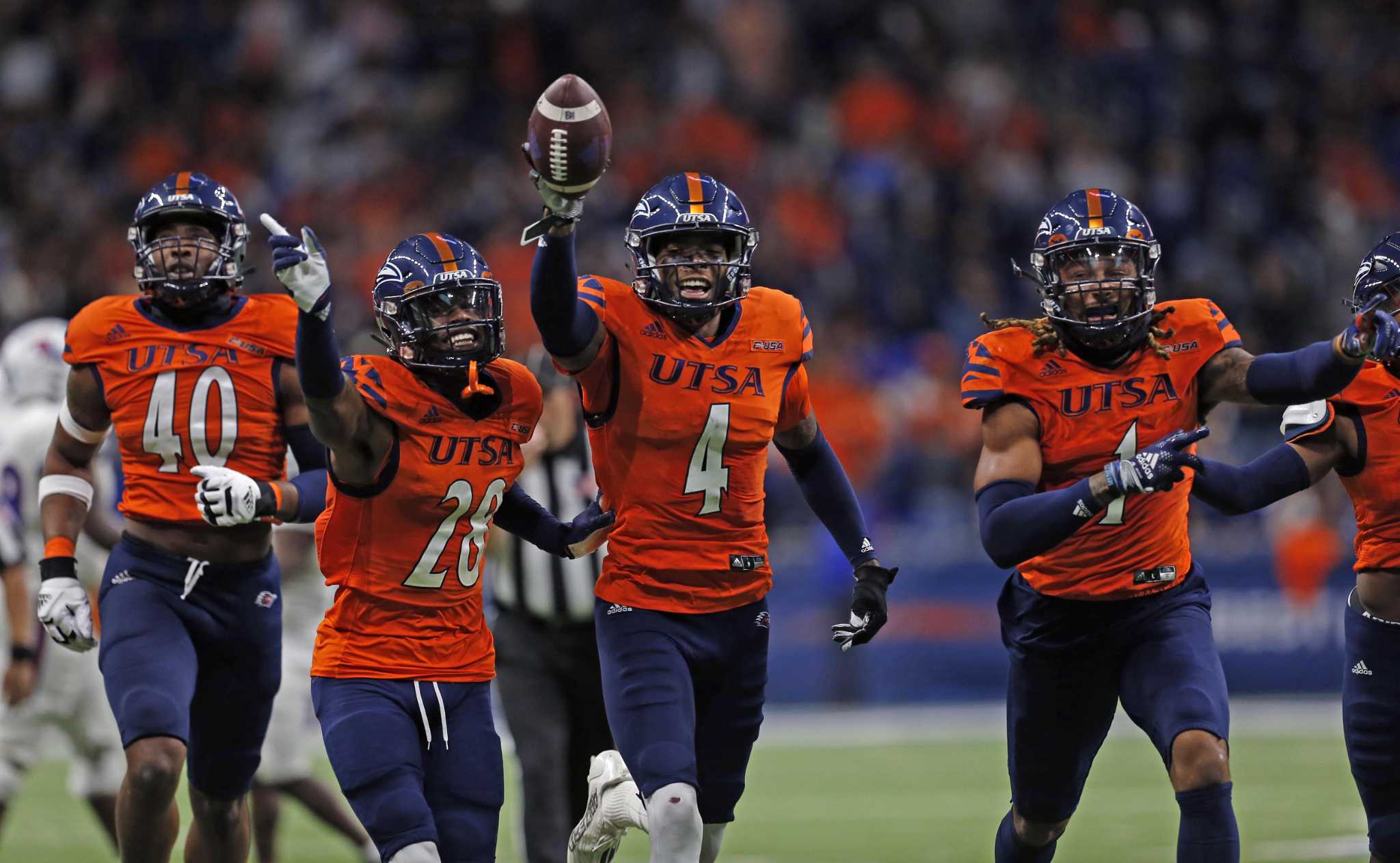 UTSA cruises to lopsided home win against Louisiana Tech