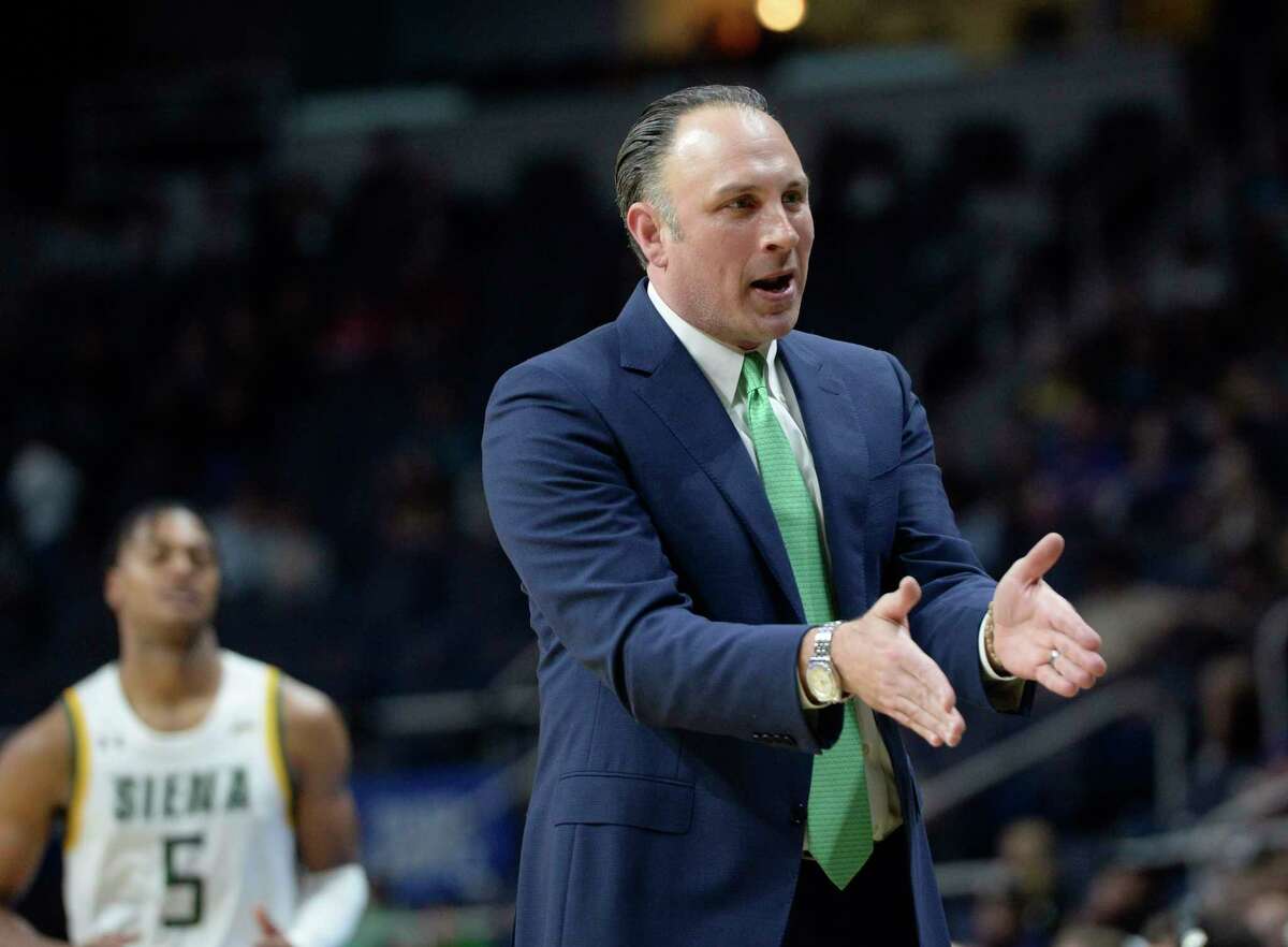 Ole Miss runs past Siena men's basketball in second half