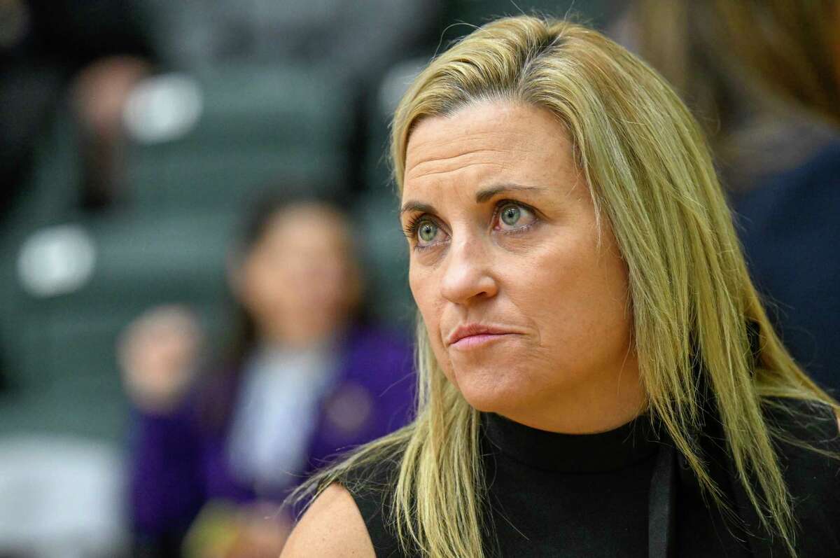 UAlbany women's basketball loses to Stetson in Thanksgiving Tournament