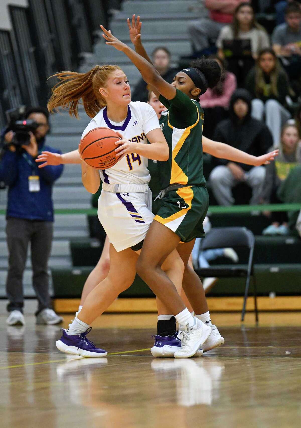 UAlbany women's basketball heads to Canisius