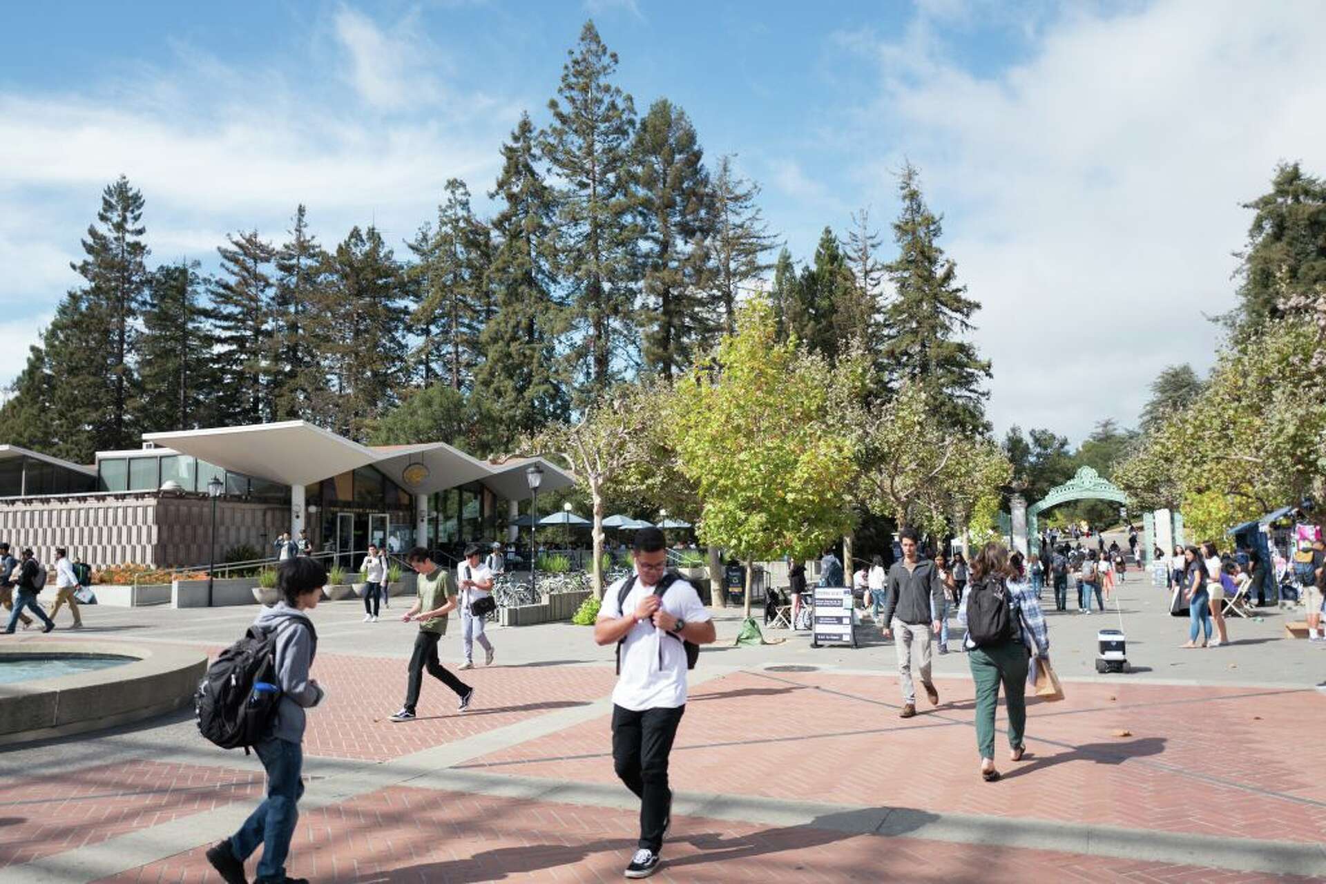 UC admits record number of California first-year students, data shows