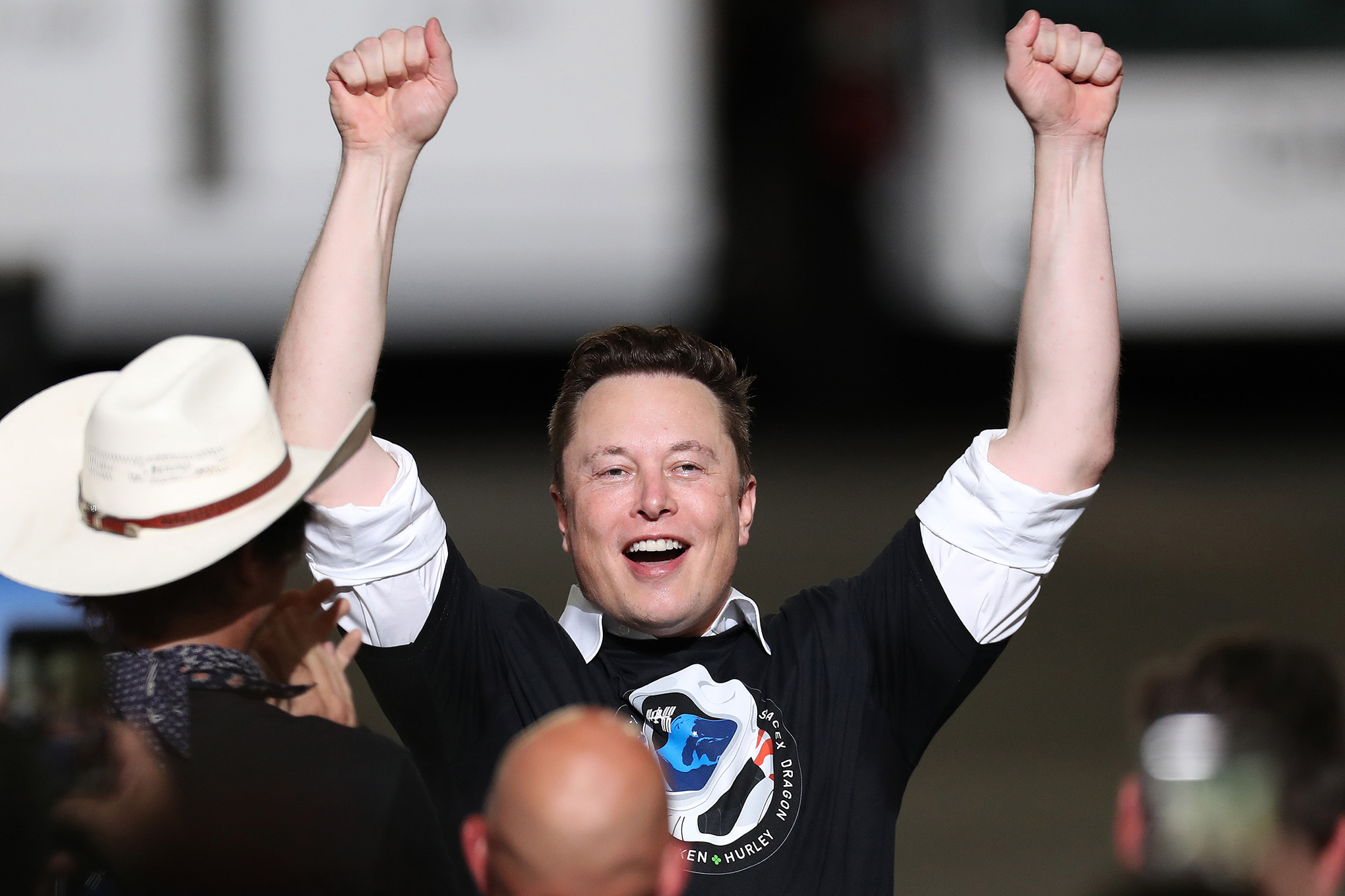 Elon Musk Twitter live updates: Ultimatum, teasing workers
