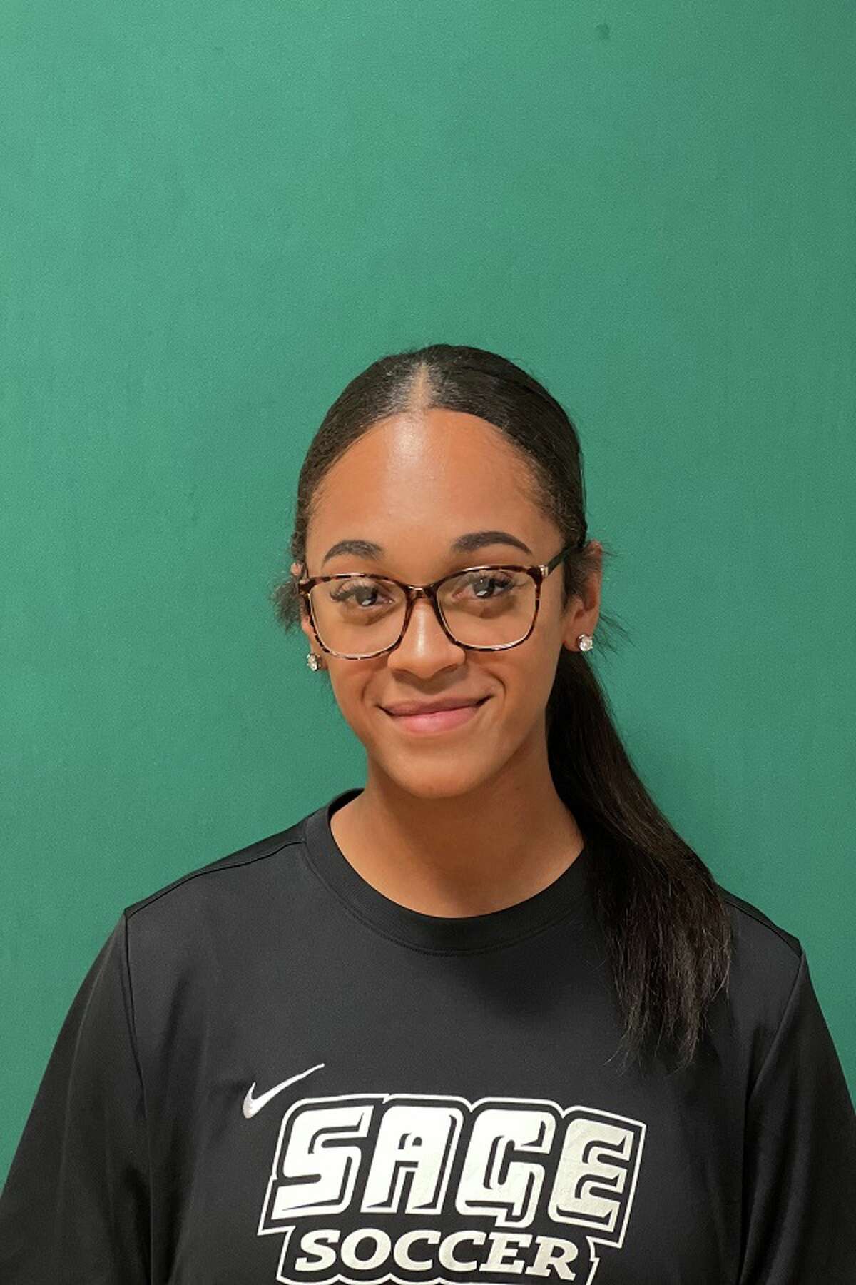 Ricci gets award to cap career at Sage