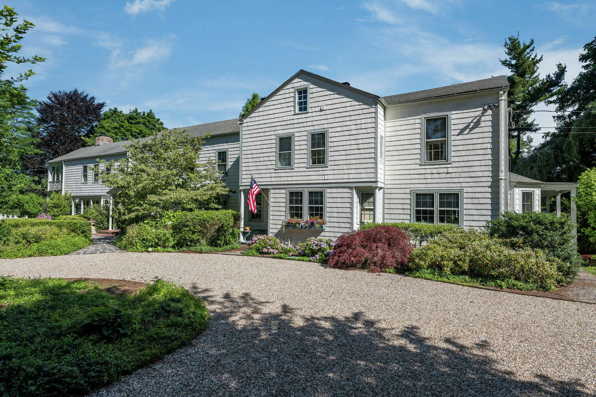 CT home built by architect in Yale secret society listed for $4M