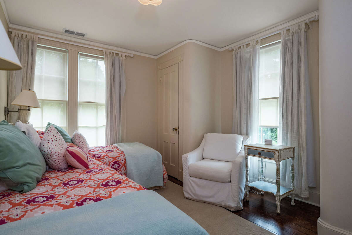 CT home built by architect in Yale secret society listed for $4M