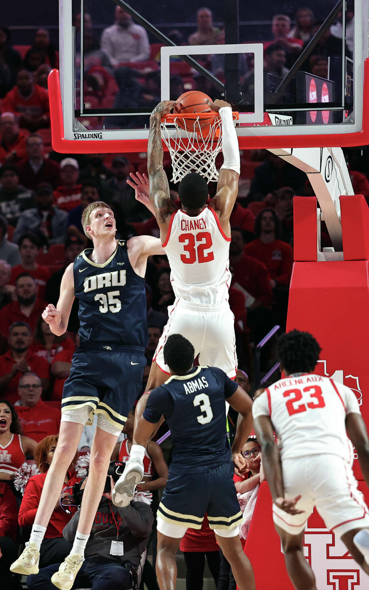 Houston Cougars: Tramon Mark, Marcus Sasser lead the way in win