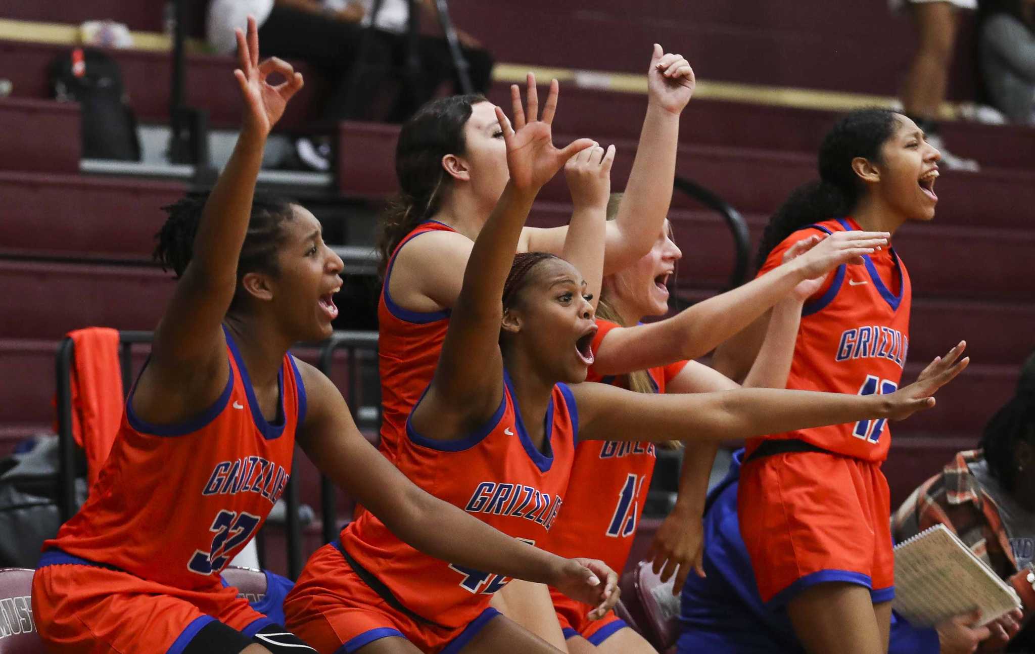 Grand Oaks girls top rival; Conroe coach Mason wins 100th at school