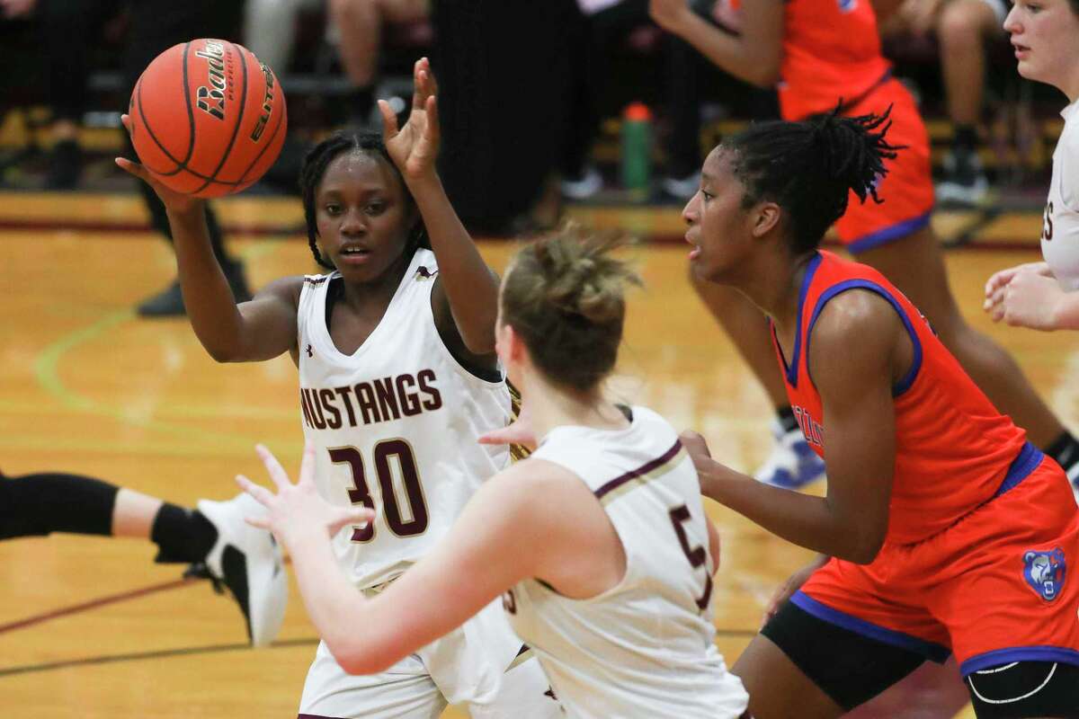 Girls basketball: Grand Oaks tops shorthanded Magnolia West