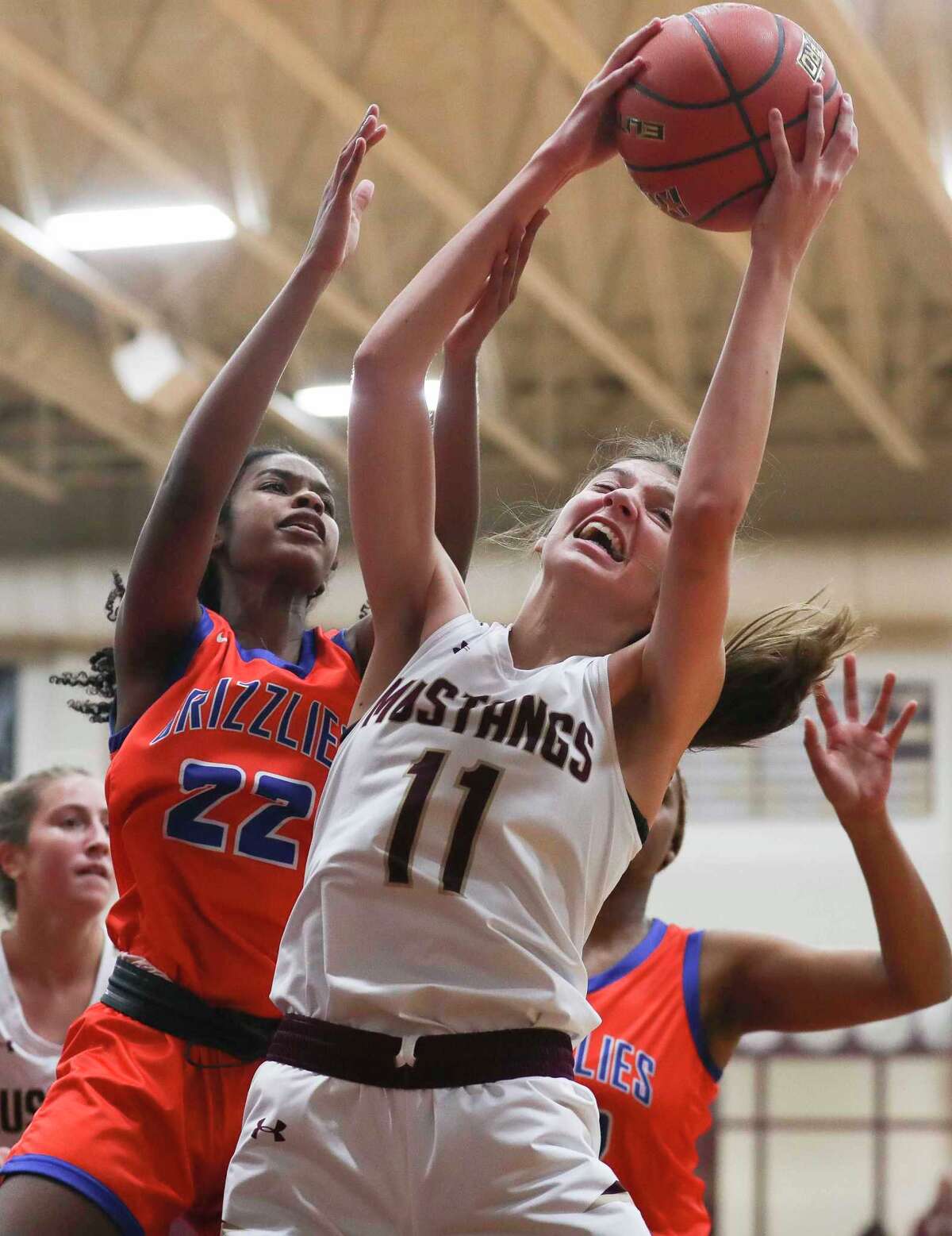 Girls basketball: Grand Oaks tops shorthanded Magnolia West
