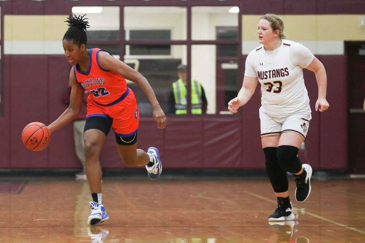 Girls basketball: Grand Oaks tops shorthanded Magnolia West