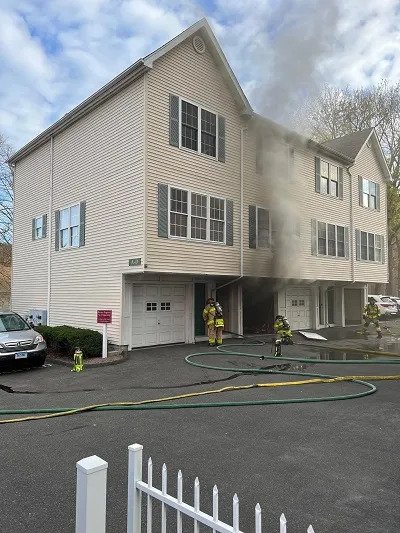 Stamford townhome fire causes $40,000 in damages, officials say