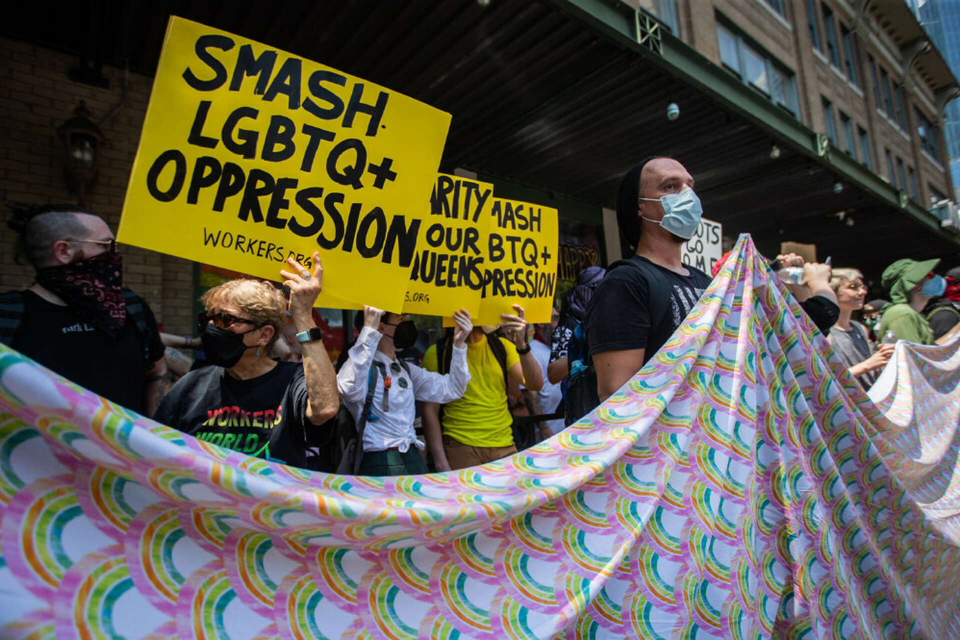 Video surfaces of Texas anti-drag lawmaker in drag