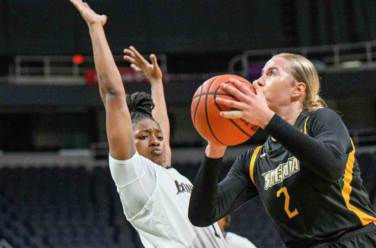 Siena women's basketball shows youth again in defeat