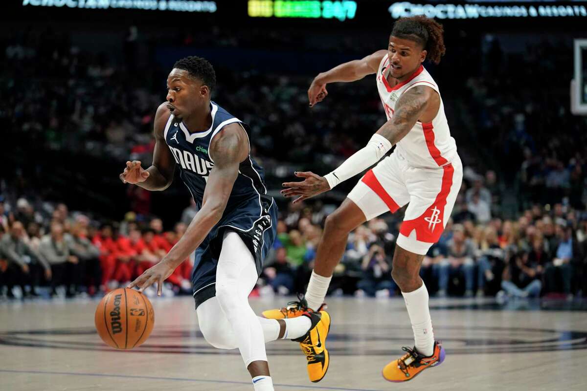 Rockets 101, Mavericks 92: Houston throws block party in road win