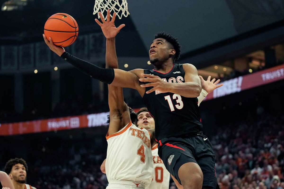 Texas basketball: Tyrese Hunter leads upset of No. 2 Gonzaga