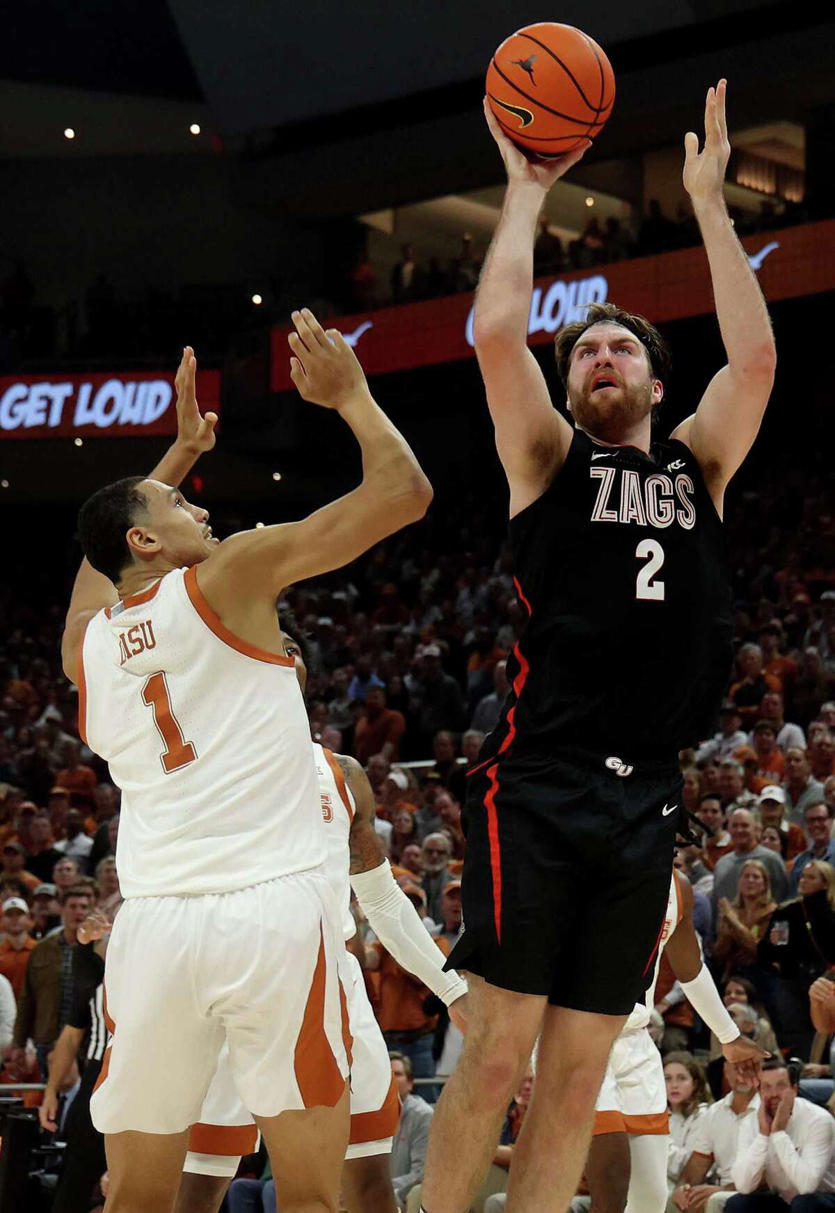Texas basketball: Tyrese Hunter leads upset of No. 2 Gonzaga