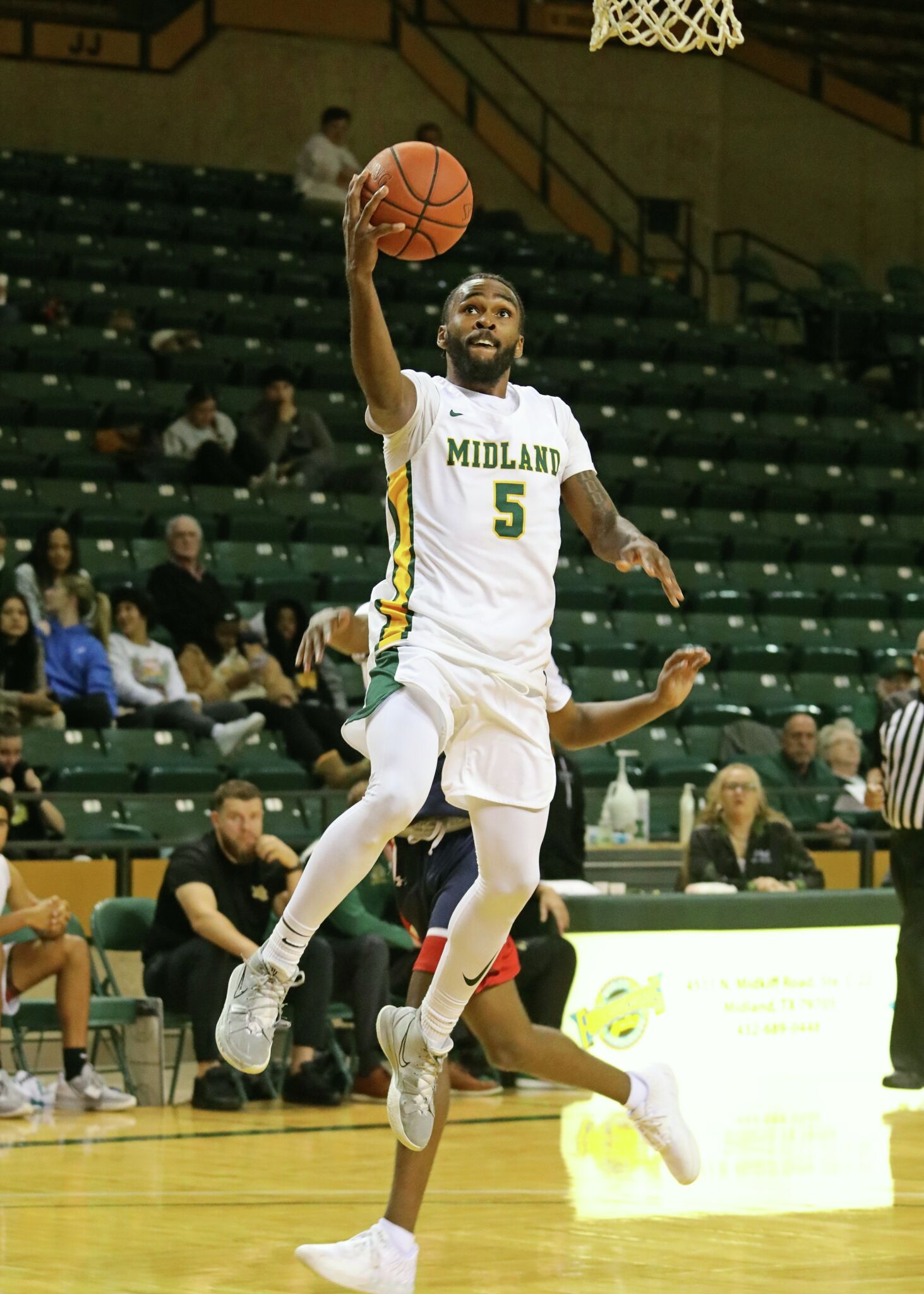 JC MEN’S BASKETBALL: Young leads No. 14 Chaps into WJCAC play