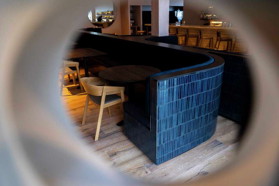 Bludorn team opens Navy Blue restaurant in Houston's Rice Village