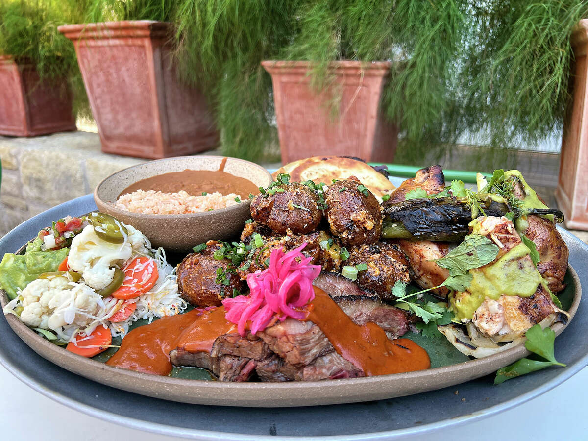 Carriqui review: Pearl restaurant caught between Texas and Mexico