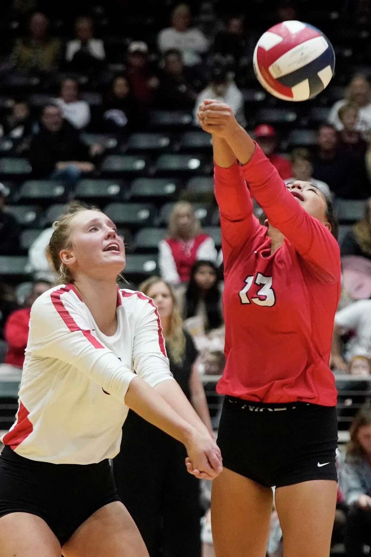 Columbus swept by Gunter in Class 3A state volleyball semifinals
