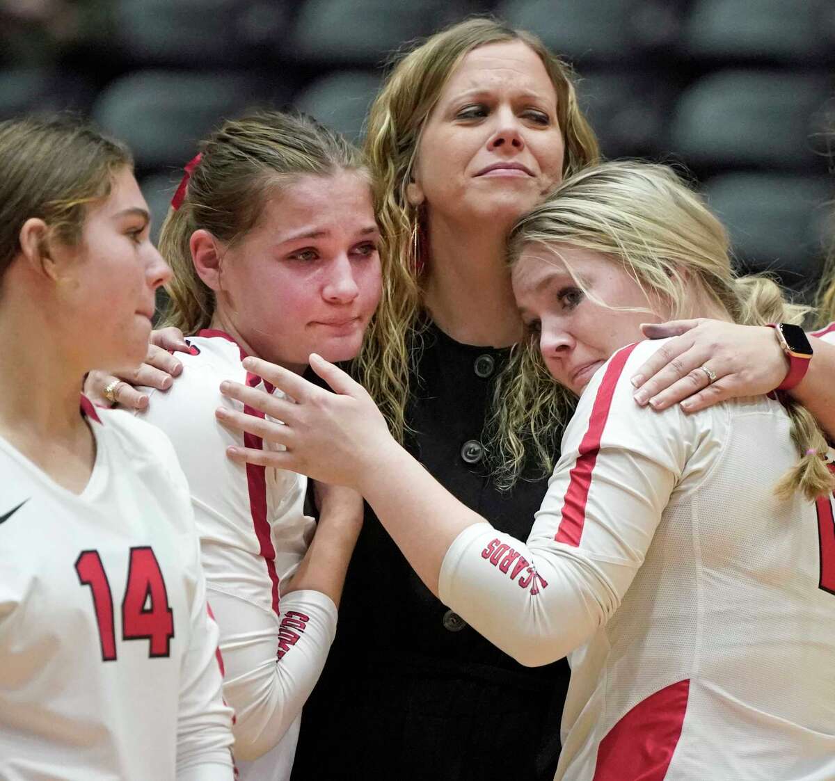 Columbus swept by Gunter in Class 3A state volleyball semifinals