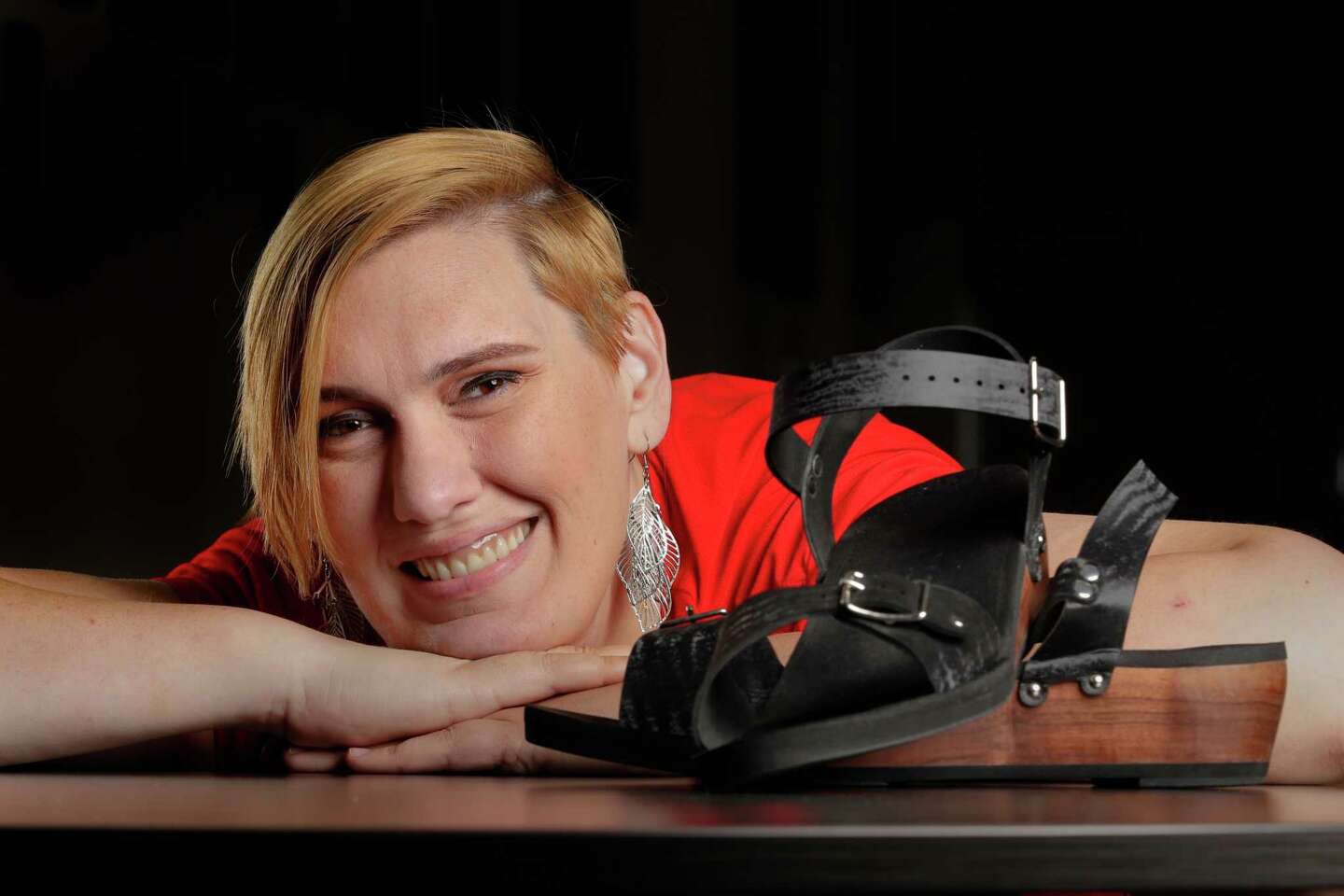 Houston woman breaks world record for world's largest feet