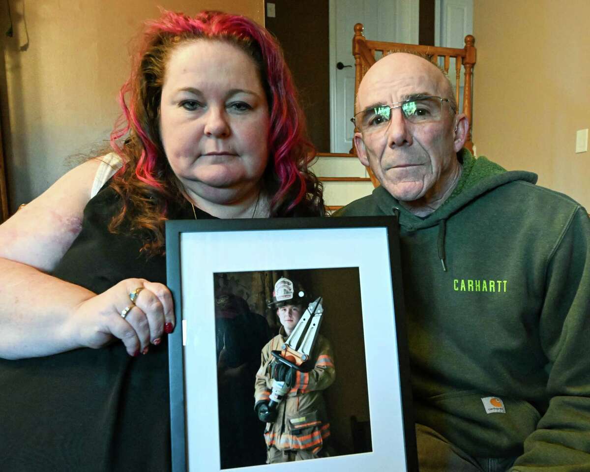 Suicides among EMTs prompts push for counseling, support