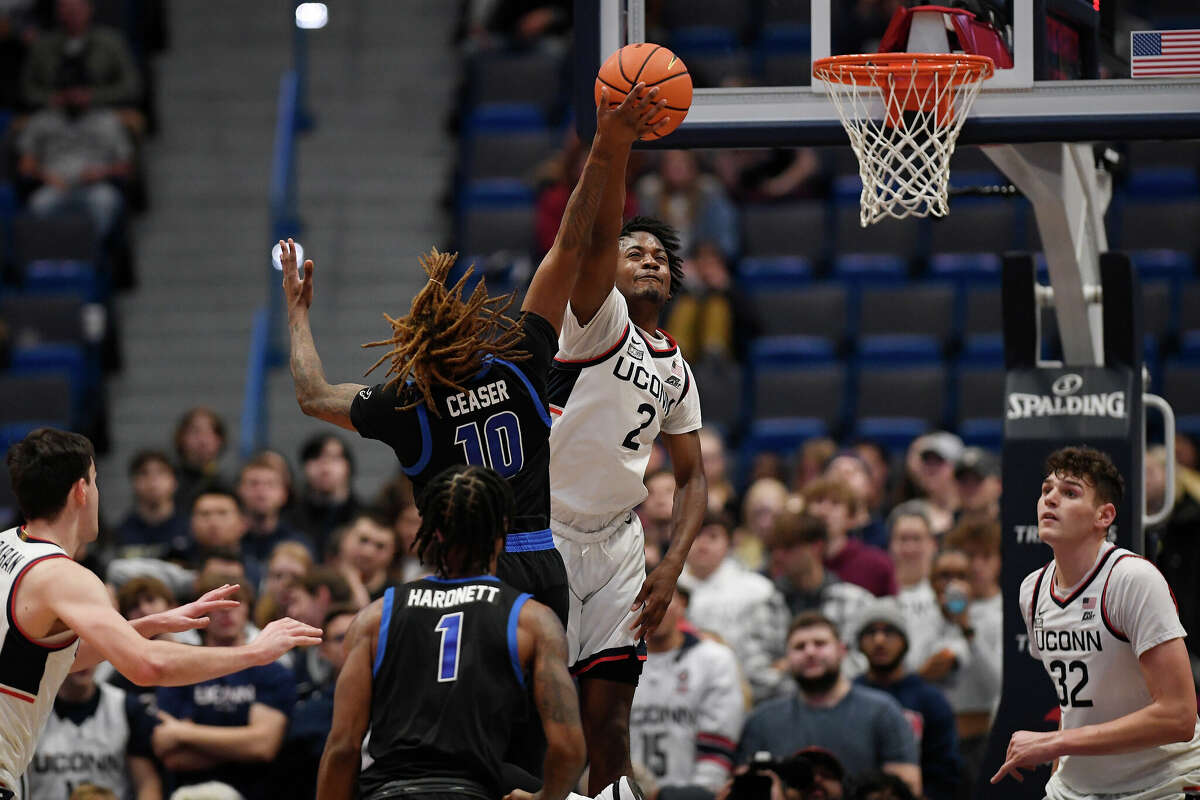 UConn men's, women's basketball will play in Hartford Sunday