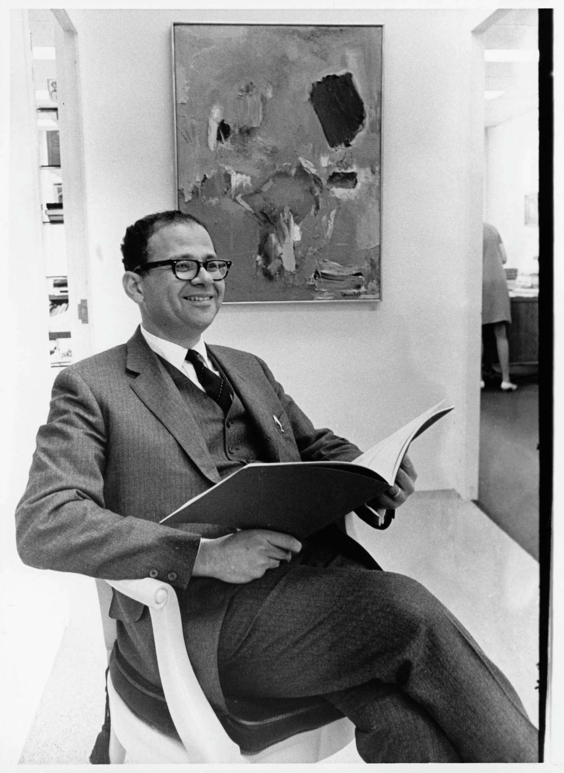 1937 River Oaks home owned by Fayez Sarofim on the market for $13.5M