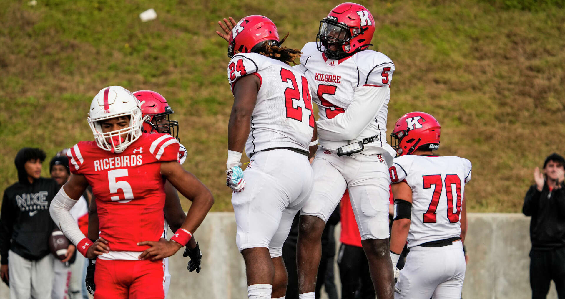 El Campo Ricebirds fall to Kilgore Bulldogs in area round