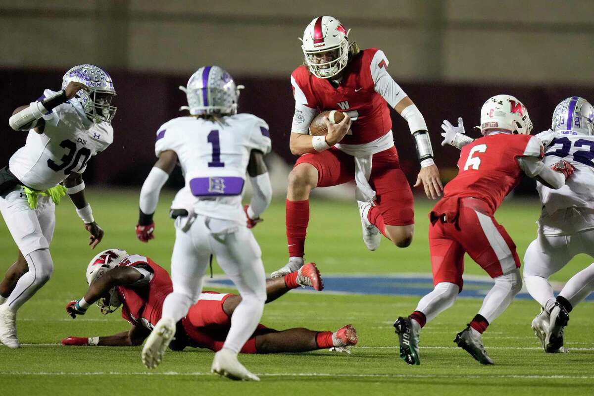 The Woodlands dominates Klein Cain to advance to third round