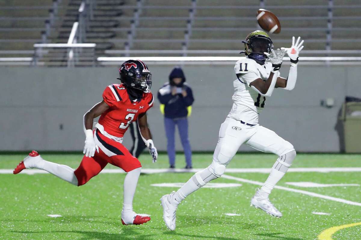 Westfield Mustangs edge Klein Collins Tigers in second round