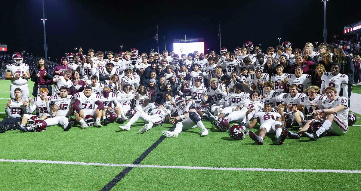 Cinco Ranch Cougars topple Cy-Fair Bobcats in area round