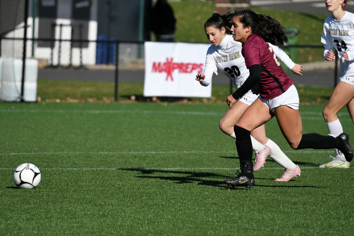 St. Joseph (CT) player Alexa Pino honored at Gatorade Awards show
