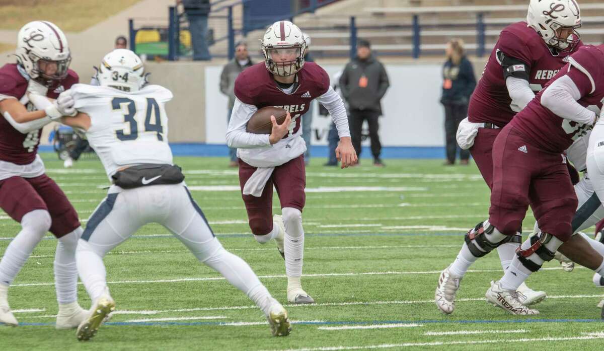 Keller holds off Legacy's football team for area playoff win