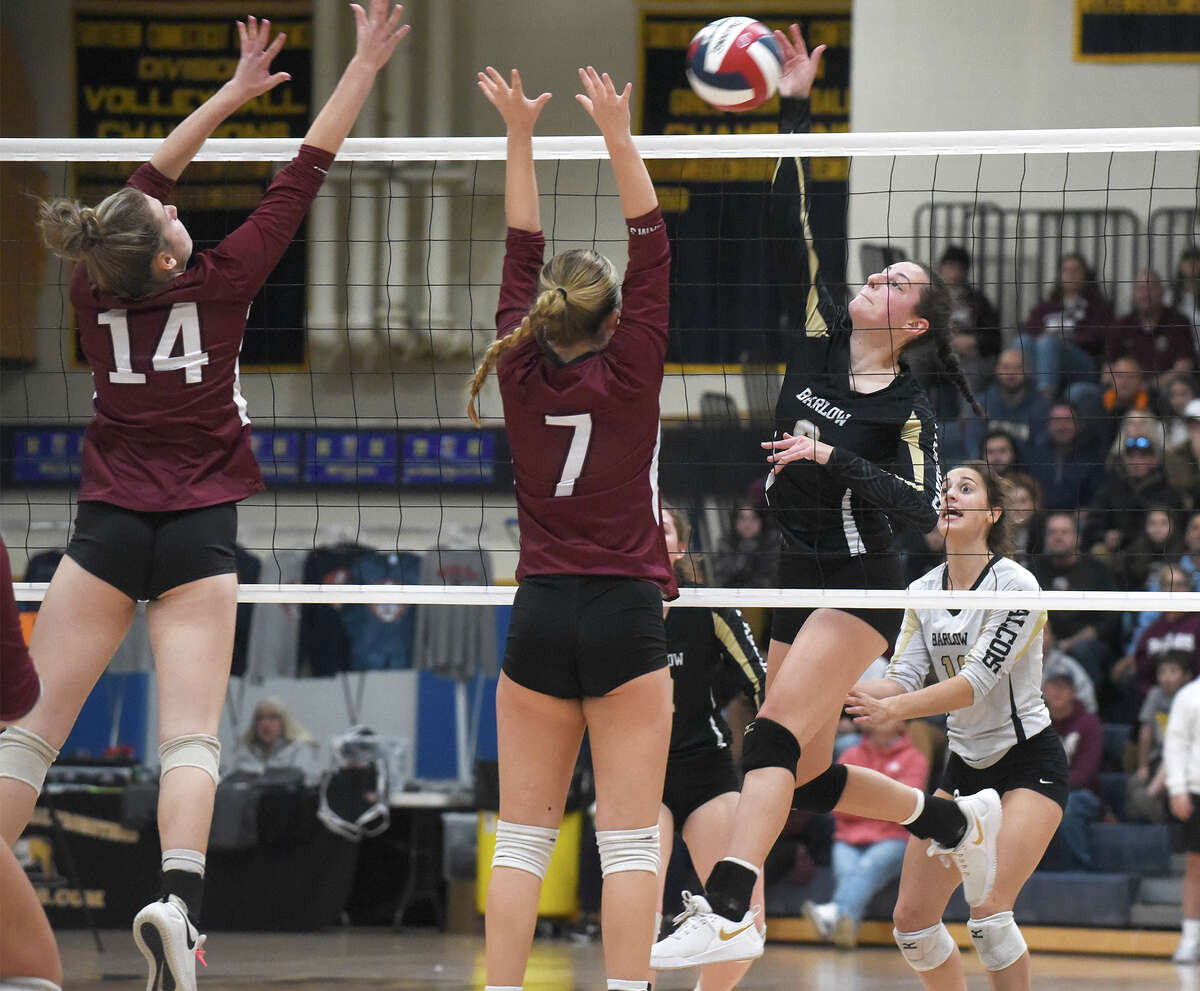 Joel Barlow beats Bristol Central for CIAC Class L volleyball title.