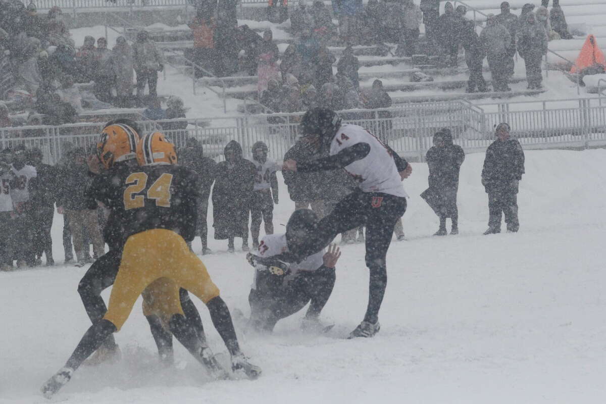 Ubly football beats Iron Mountain, heads to Division 8 state finals