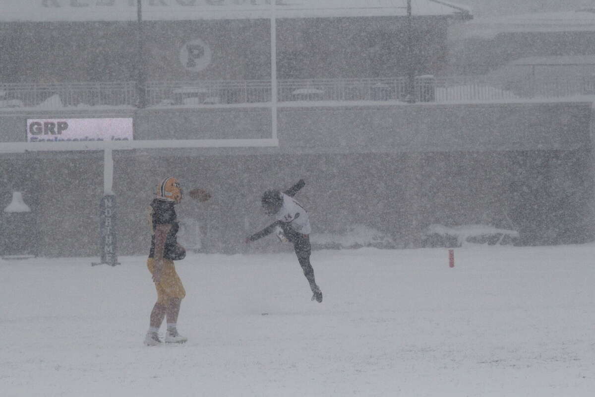 Ubly football beats Iron Mountain, heads to Division 8 state finals