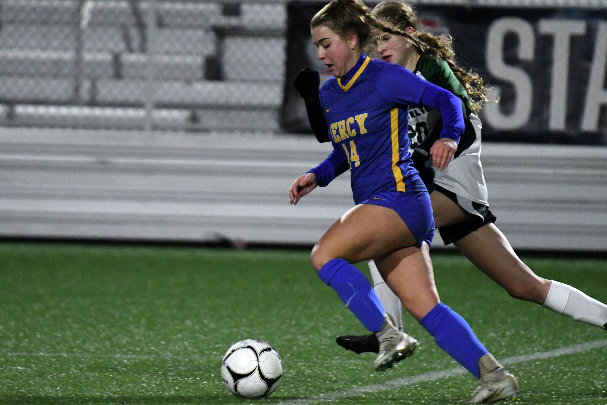 Mercy girls soccer star Kate Donlan contributes while injured