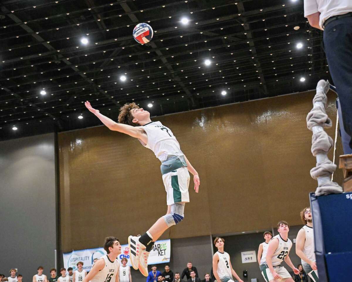Shenendehowa boys' volleyball team captures first Division I state title