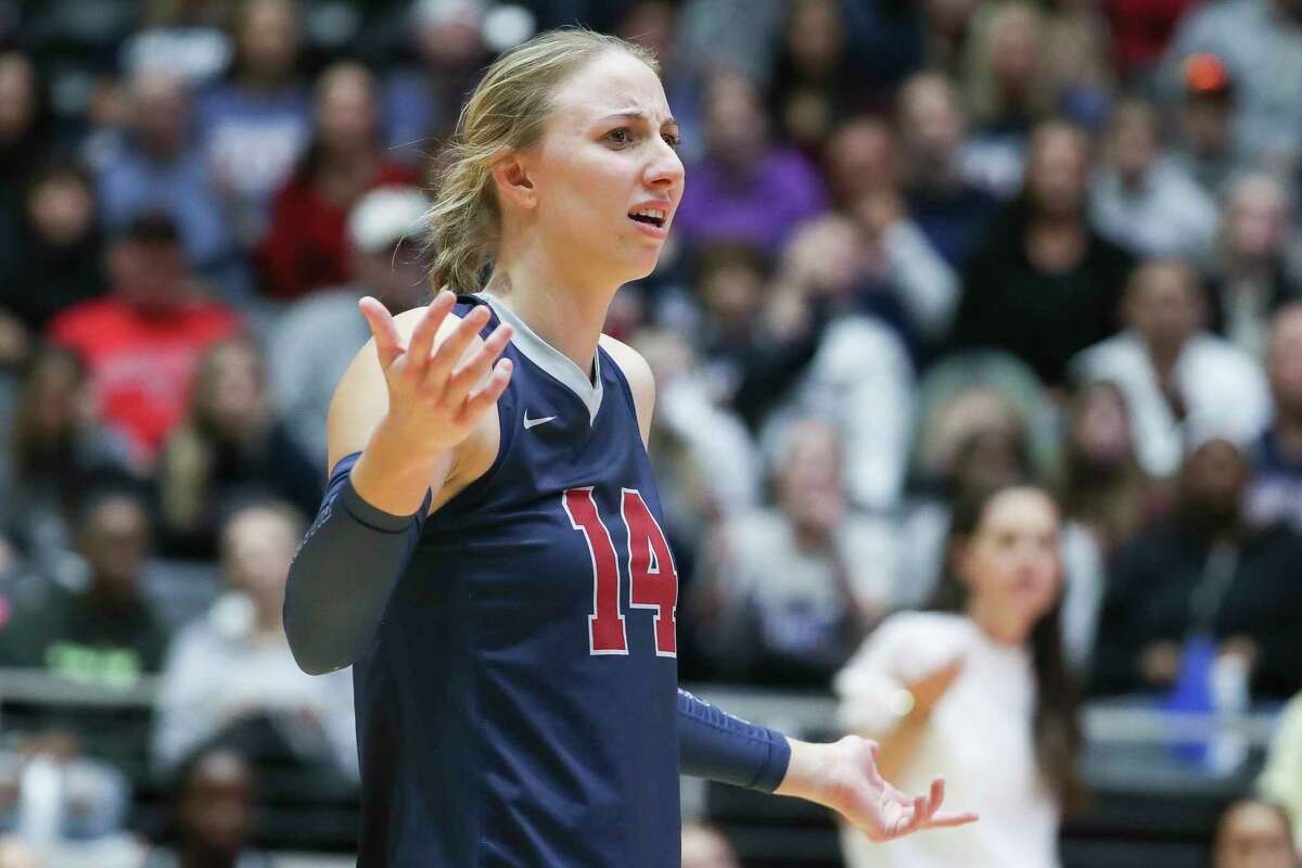 High school volleyball: Tompkins falls in Class 6A final