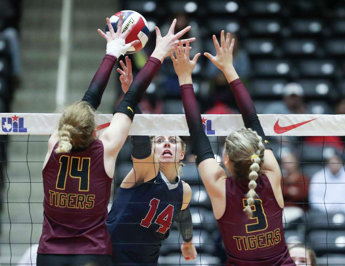 High school volleyball: Tompkins falls in Class 6A final