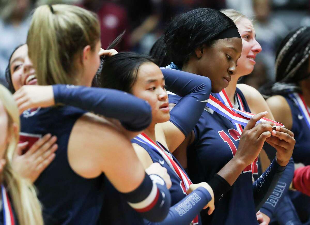 High school volleyball: Tompkins falls in Class 6A final